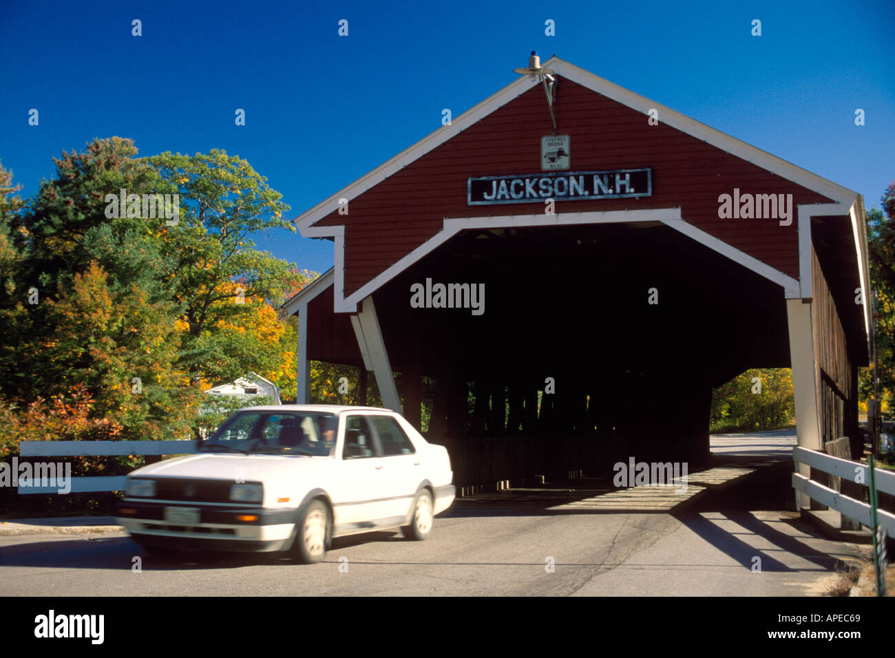 Covered Bridge Jackson New Hampshire High Resolution Stock Photography ...
