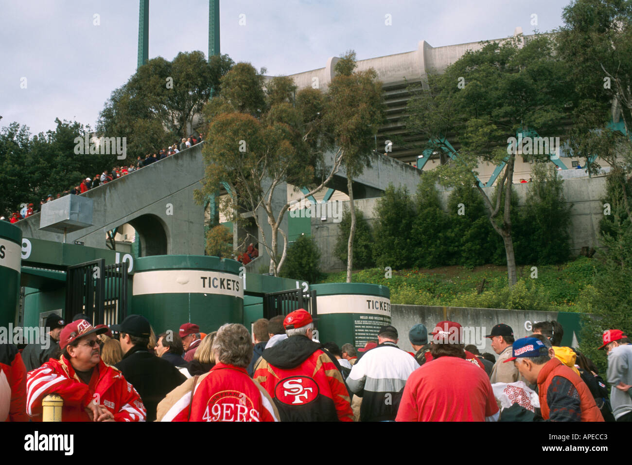 Crowd of sport fan people gather at event entry gate for 49 ers ...