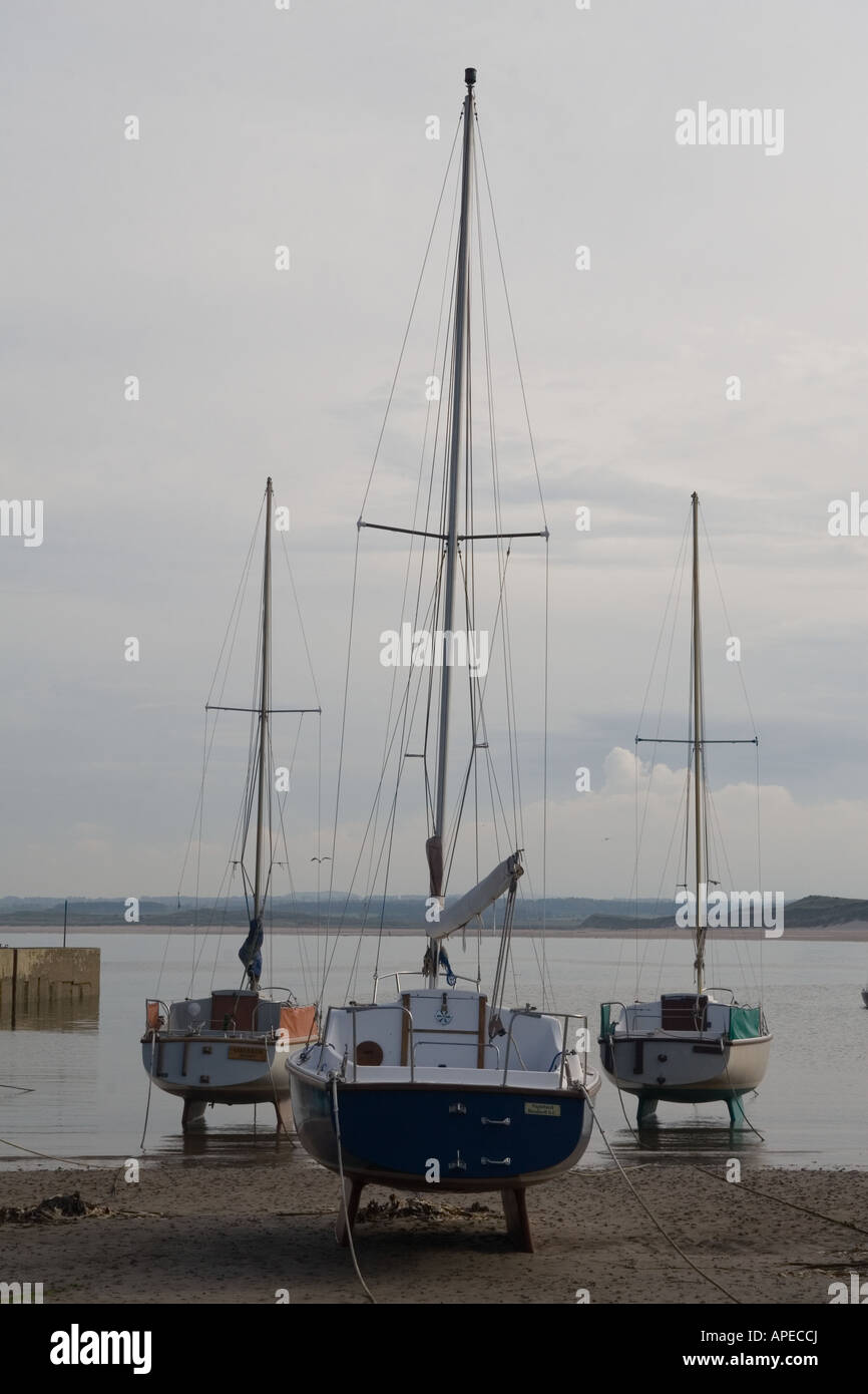 Beadnell harbour and village hi-res stock photography and images - Alamy