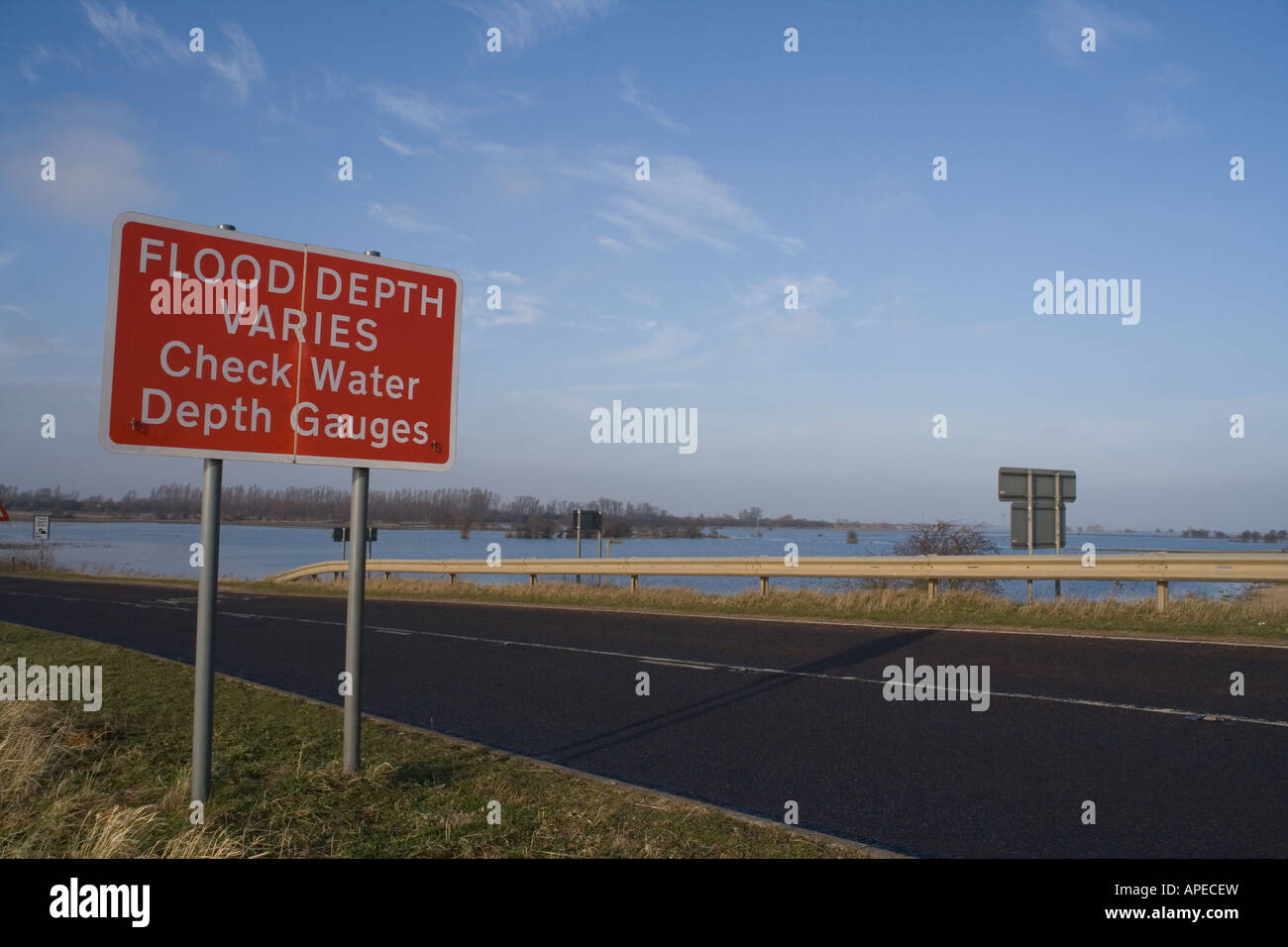 Flood water depth warning hi-res stock photography and images - Alamy
