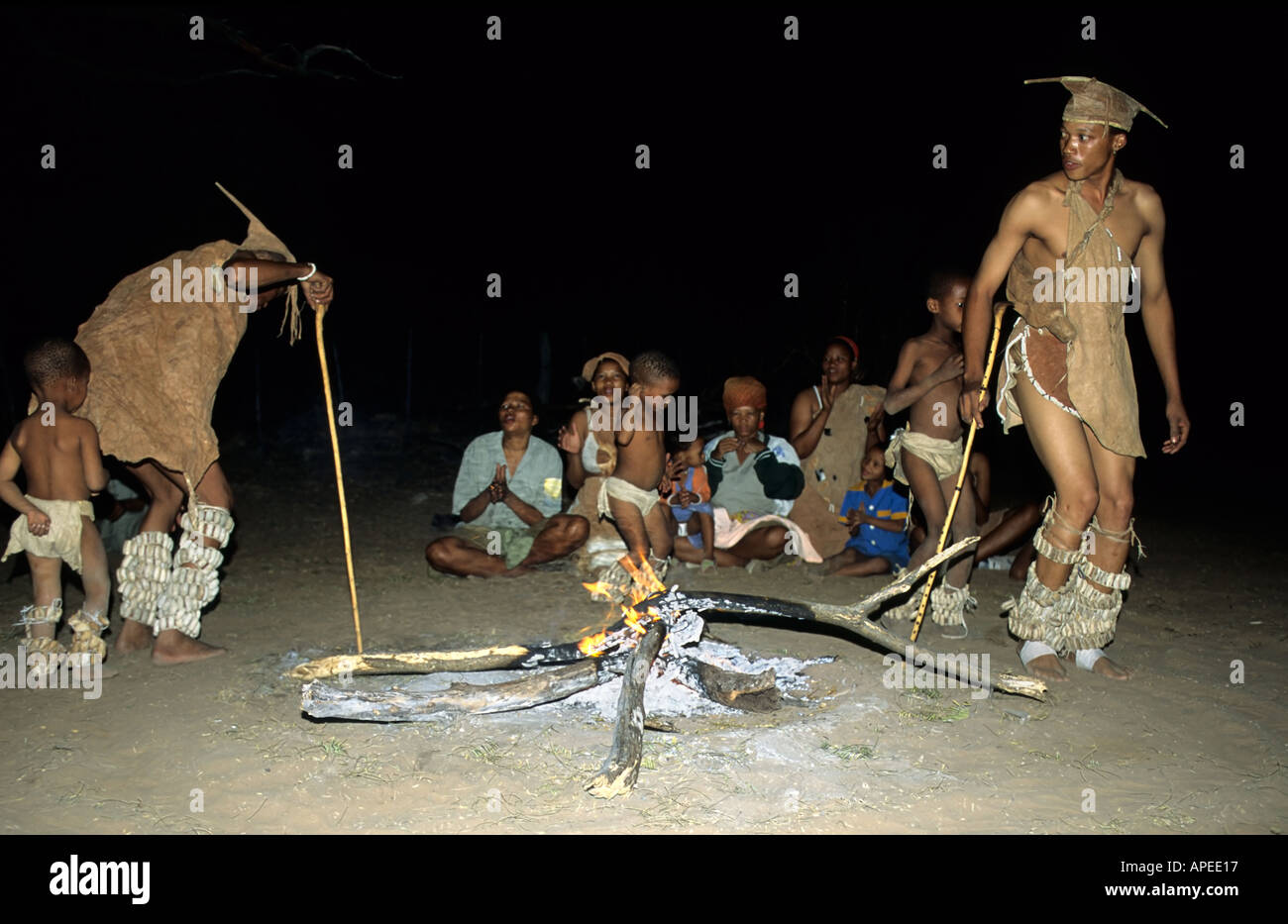 San Bushman Dancing, Dqae Qare Community Project, D'kar, Botswana Stock ...