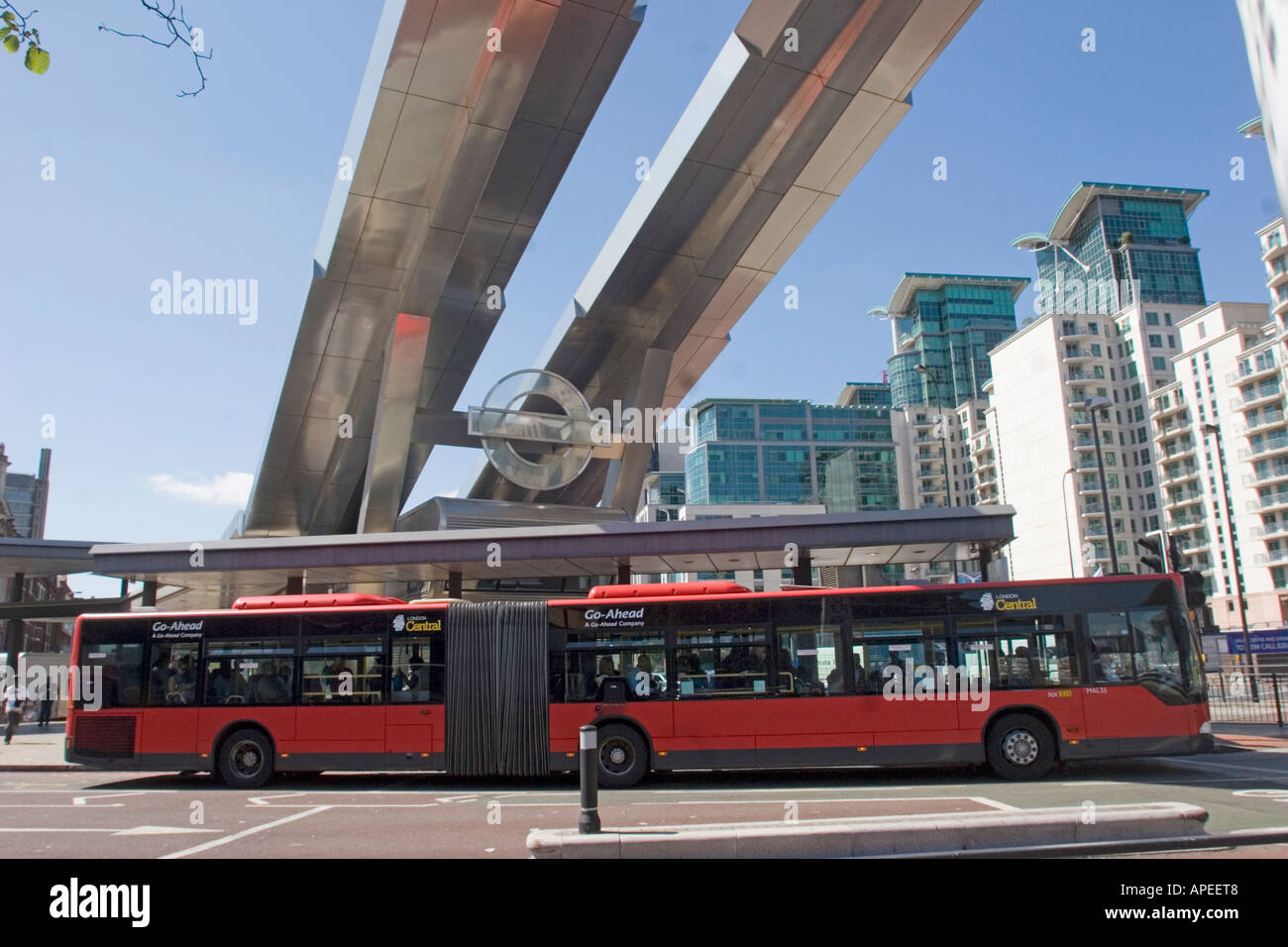 Vauxhall Cross bus terminus, modern architectural design by Arup ...