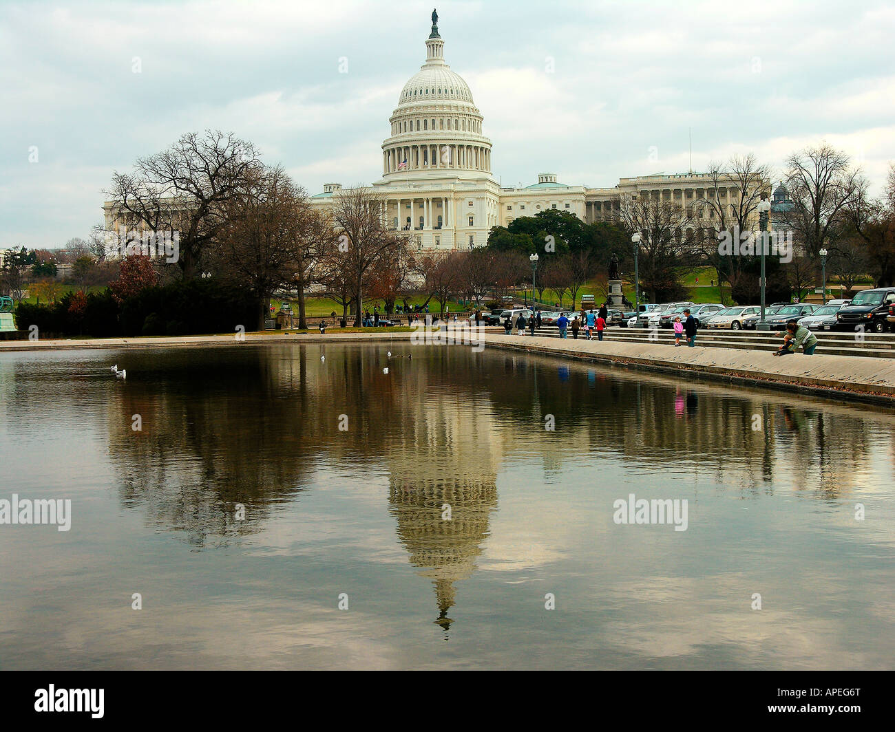 U s capitol capitol reflecting pool hi-res stock photography and images ...