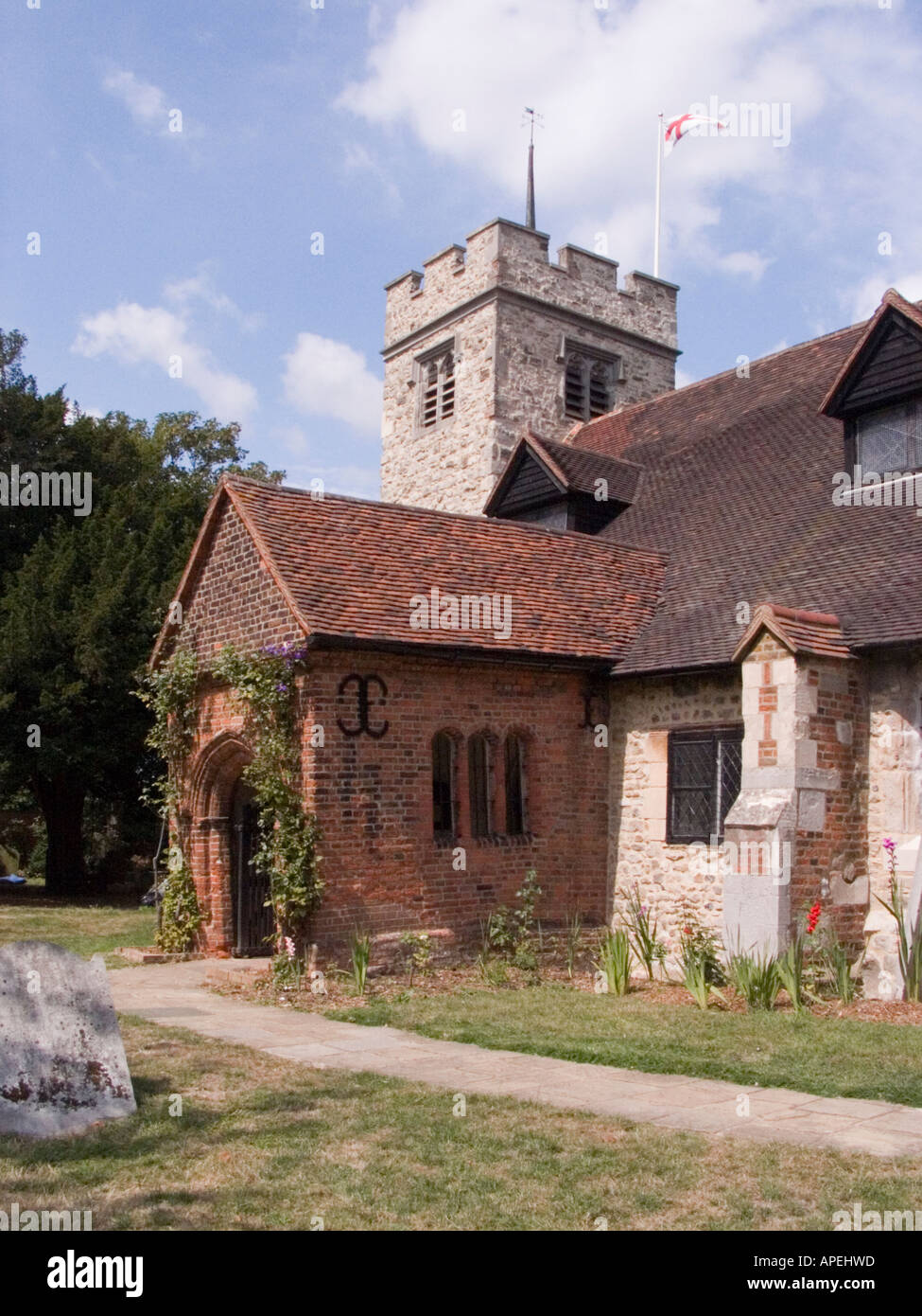 Saints church chingford old church hi-res stock photography and images ...
