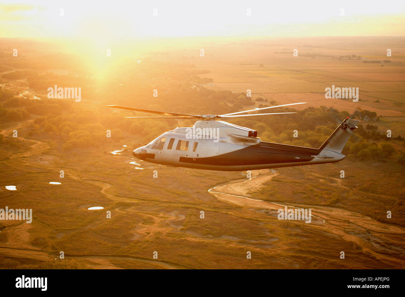 helicopter in flight Stock Photo - Alamy