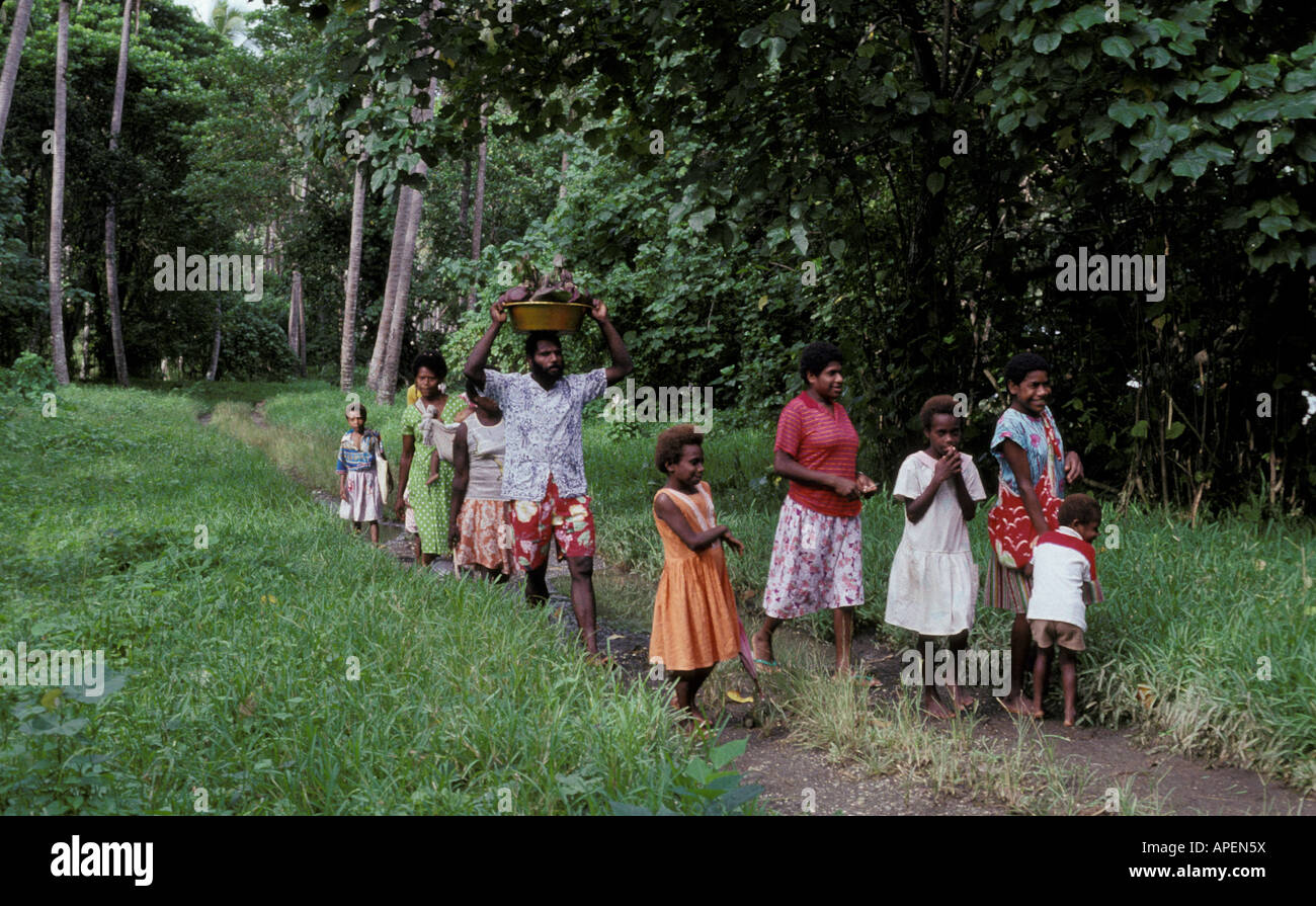 Pacific Ocean, Vanuatu, Pentecost Island, Native family Stock Photo - Alamy
