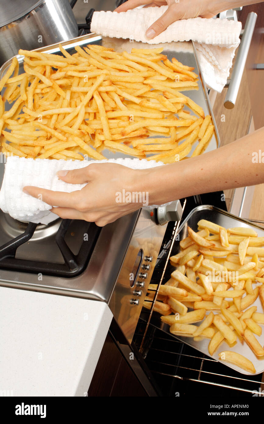 Girl holding potato chips in hi-res stock photography and images - Alamy