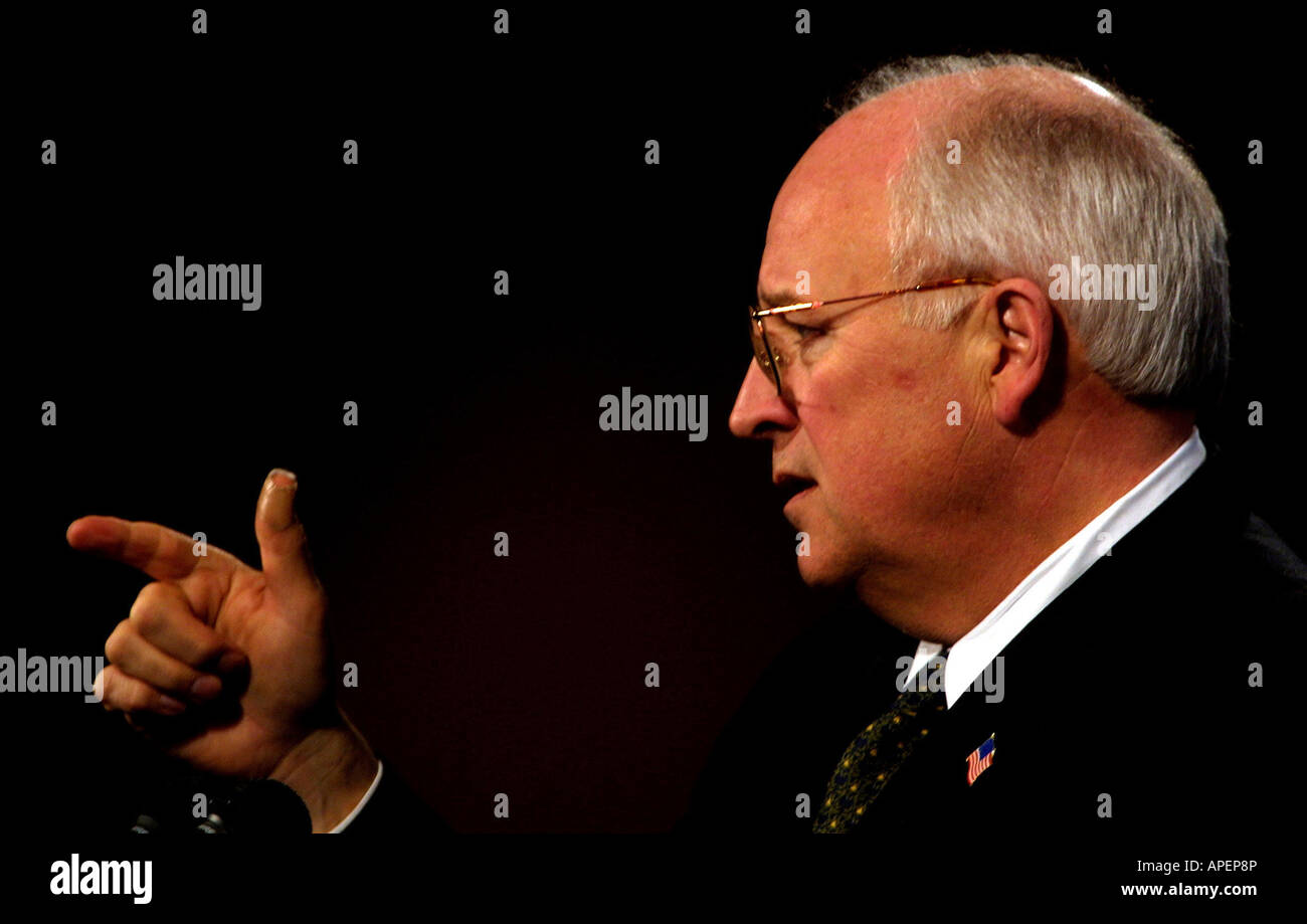 Washington DC 2/15/02 Vice President Dick Cheney speaking to the ...