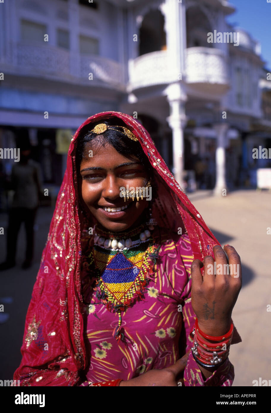Young woman in traditional costume in Pushkar, Rajasthan, India Stock ...