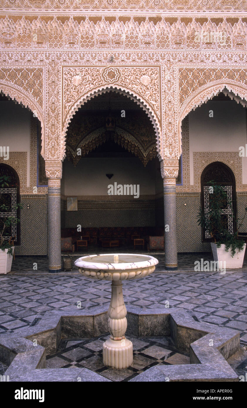 Islamic Arabesque Art Stock Photos & Islamic Arabesque Art Stock Images ...