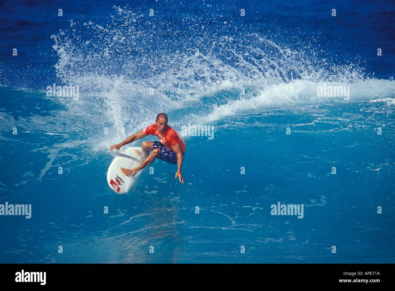 Kelly slater surfing hi-res stock photography and images - Alamy