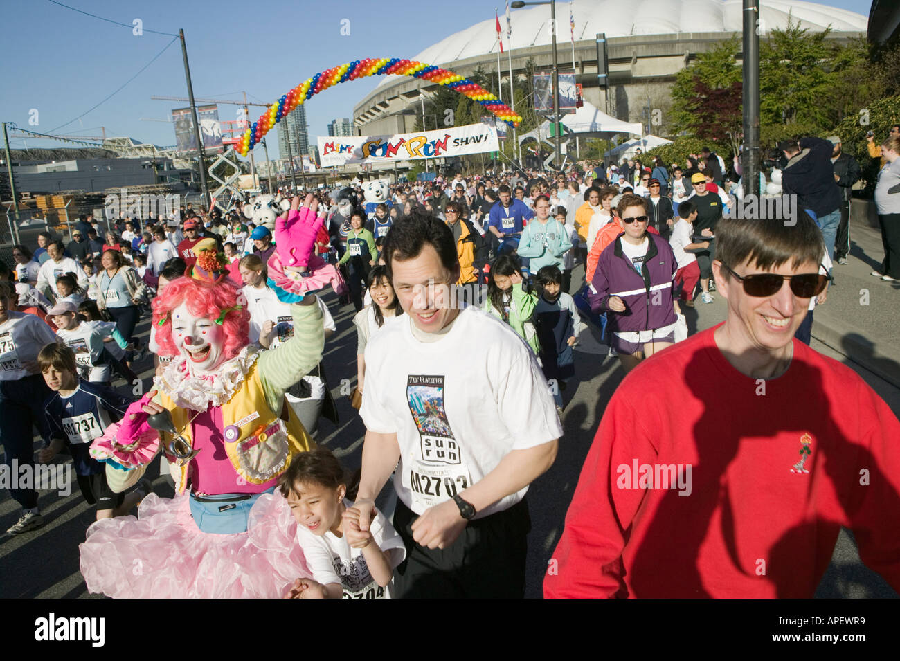 Vancouver Sun Fun Run Kids and Parents 2 5km Event Start of Rac Stock ...