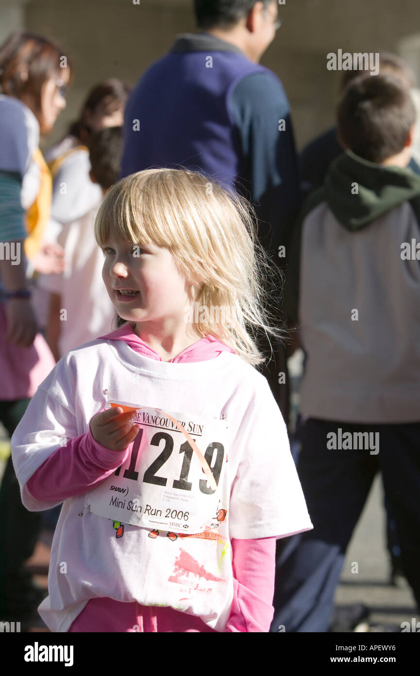 Vancouver Sun Fun Run Kids and Parents 2 5km Event Young Partic Stock ...