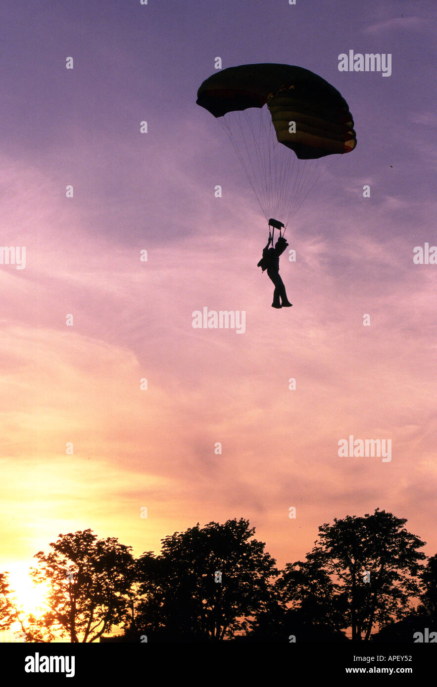 Skysurfing hi-res stock photography and images - Alamy