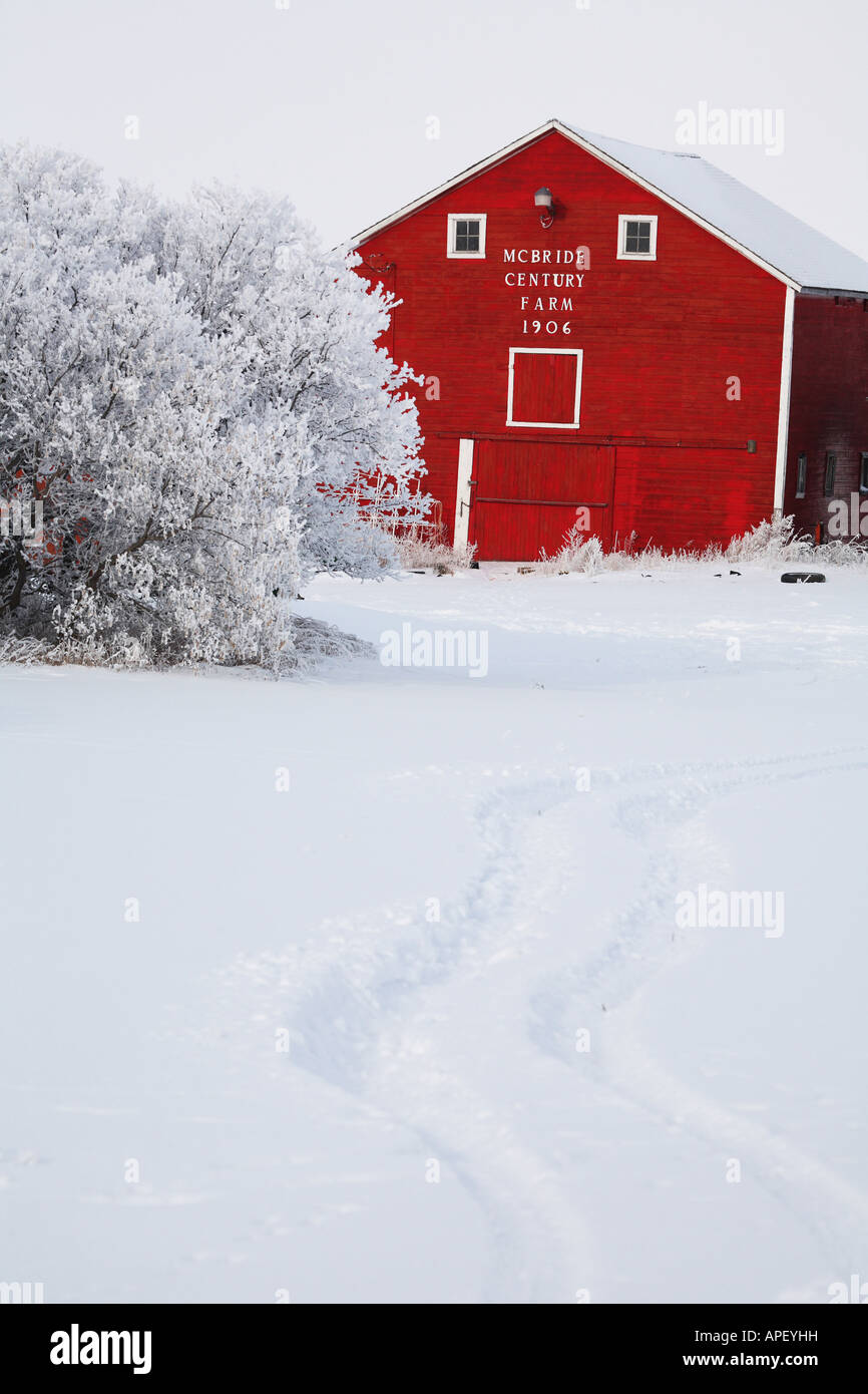 Red barn in winter Stock Photo - Alamy