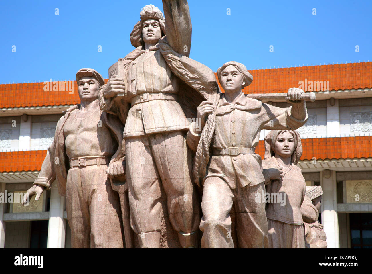Statue commemorating the People’s Heroes of the Communist Revolution ...