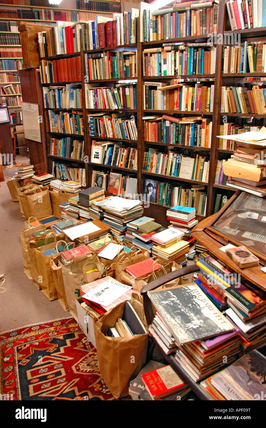 Used book store stacks for search sale in Berkeley CA Stock Photo - Alamy