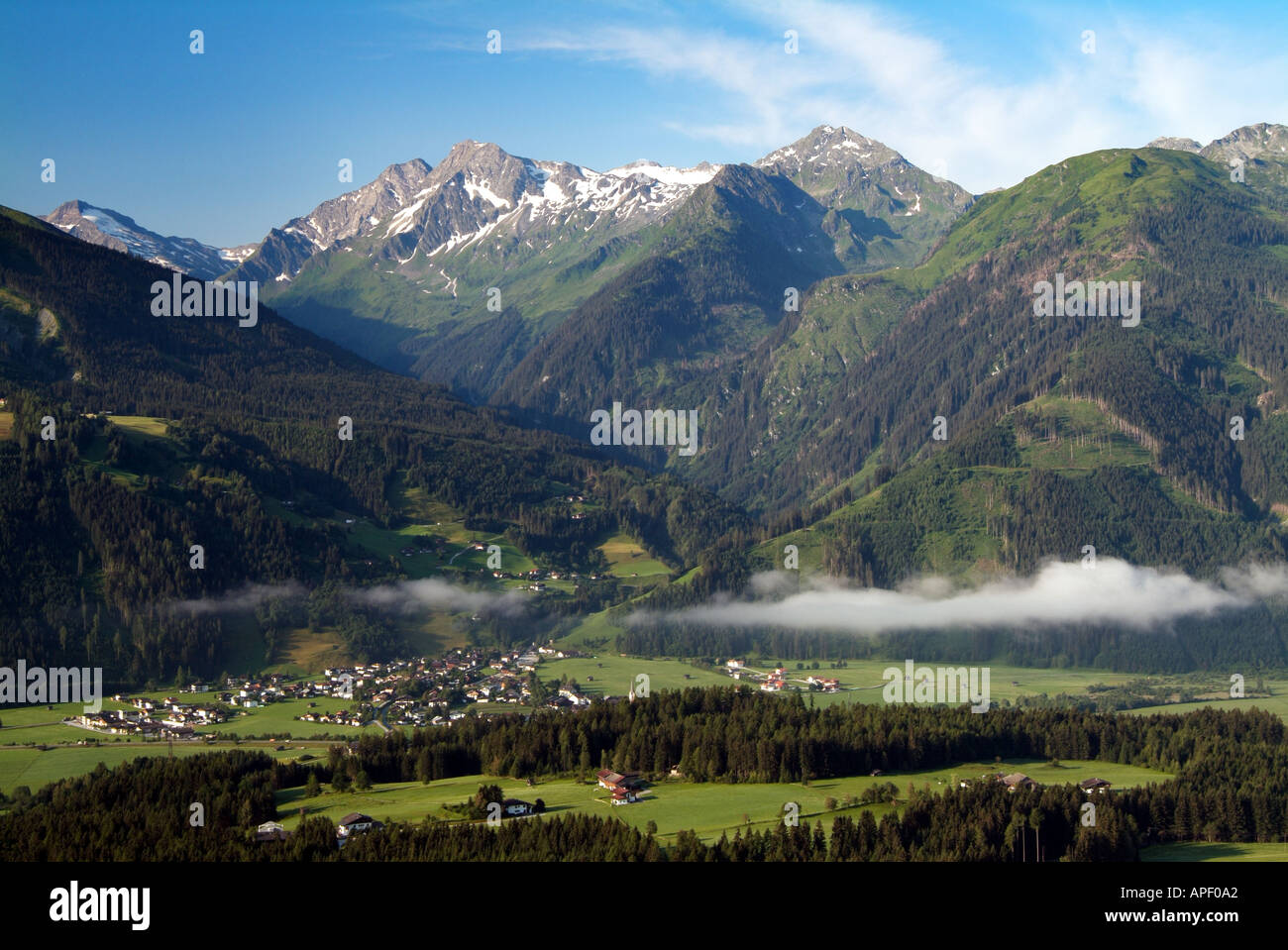 Pass thurn hi-res stock photography and images - Alamy