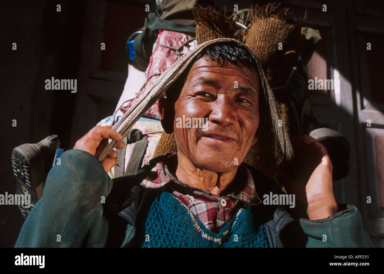 Elderly male porter hi-res stock photography and images - Alamy