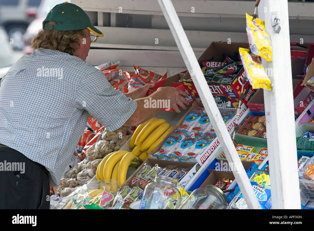 Manage portions hi-res stock photography and images - Alamy