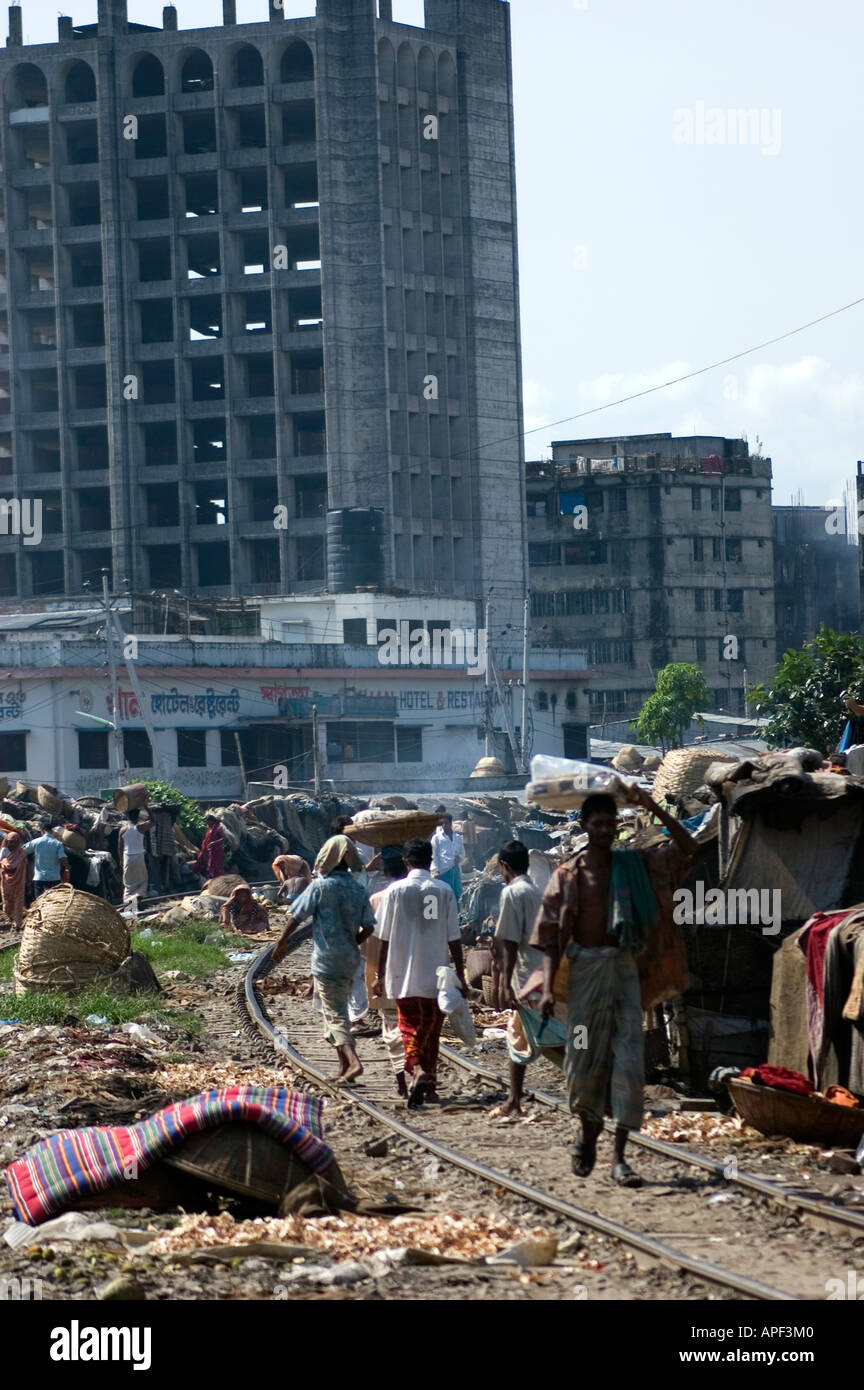 Urban poverty Dhaka Bangladesh PH Dan White Stock Photo - Alamy