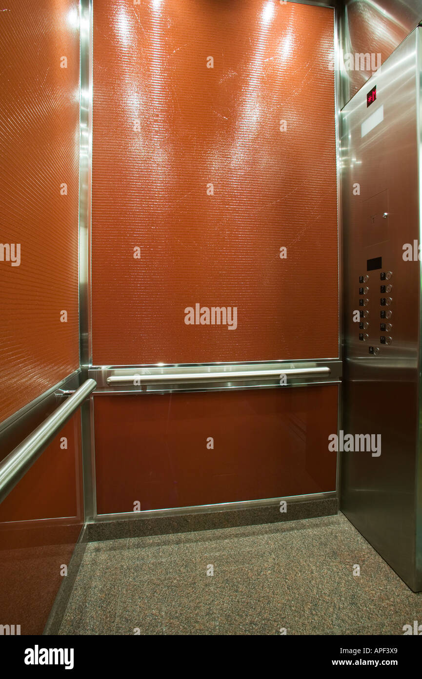 Elevator cab hi-res stock photography and images - Alamy