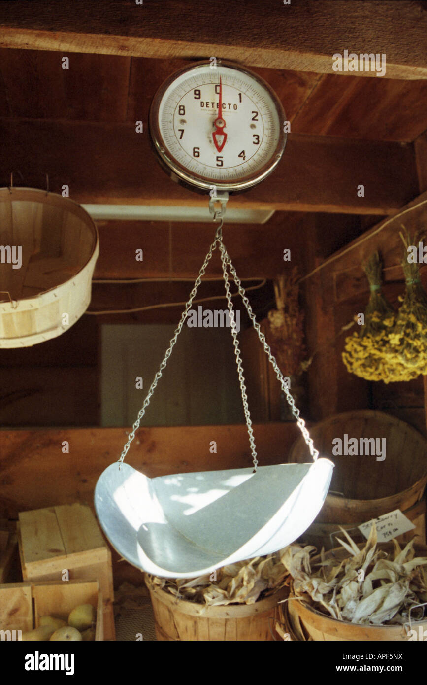 Hanging scale at Russell Orchards in Ipswich, MA. PR Stock Photo - Alamy