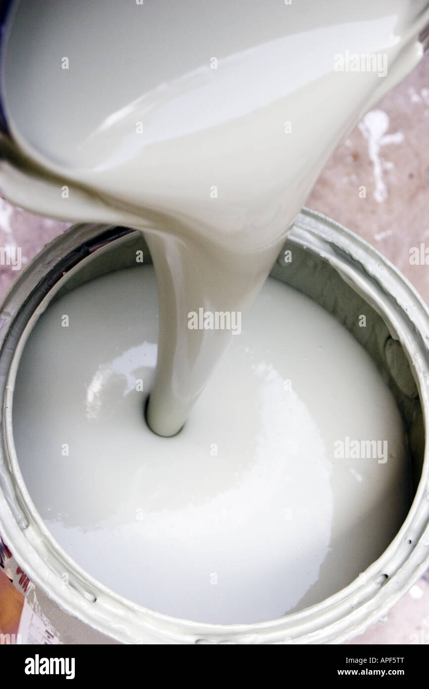 Paint pouring bucket hi-res stock photography and images - Alamy