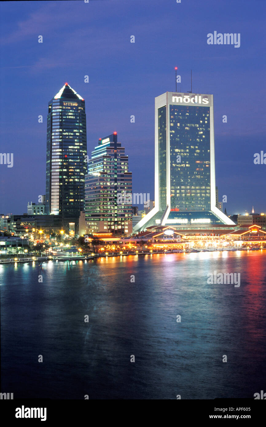 Jacksonville Florida downtown along the St Johns River Stock Photo - Alamy