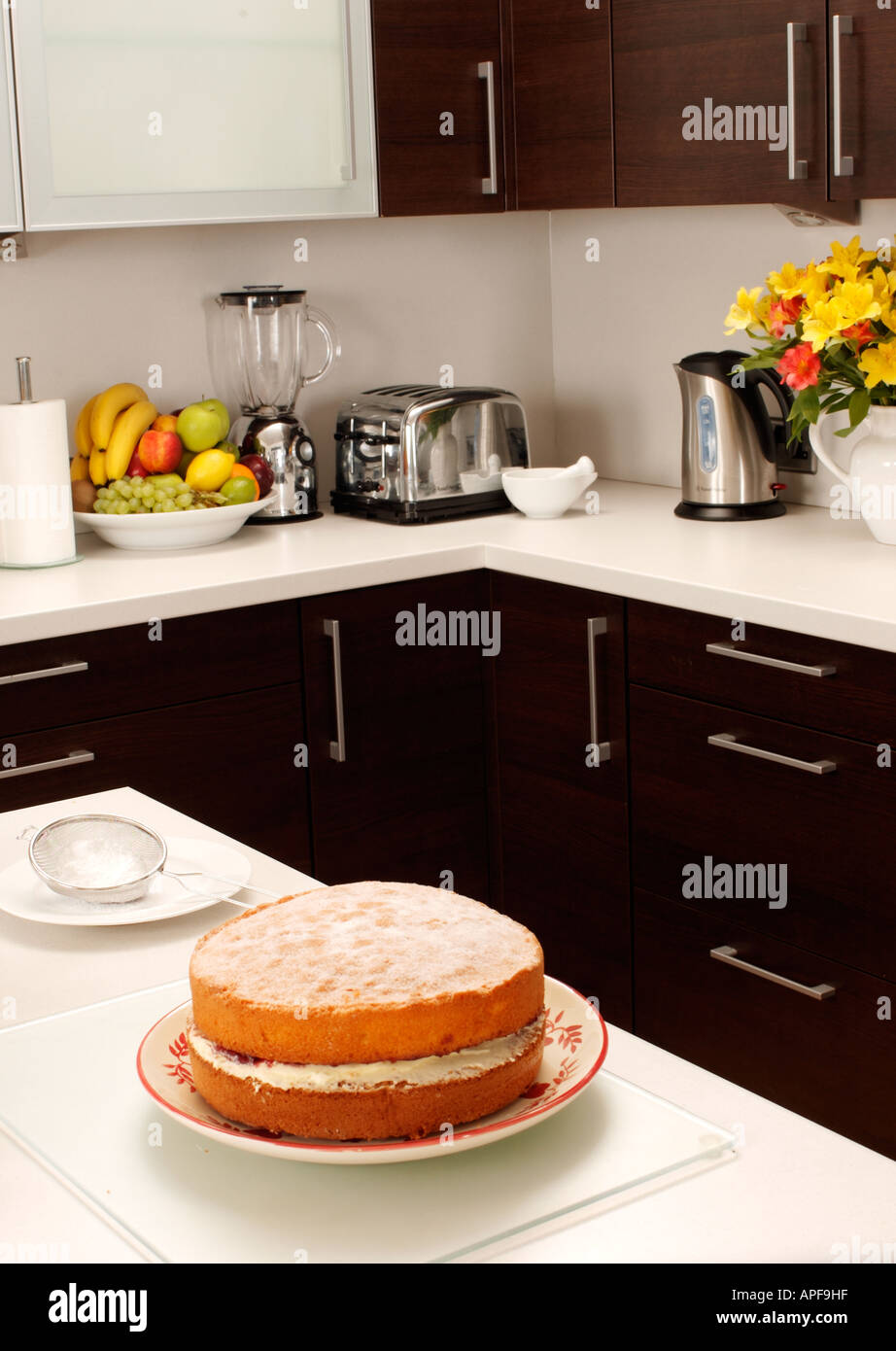 CAKE IN KITCHEN Stock Photo - Alamy