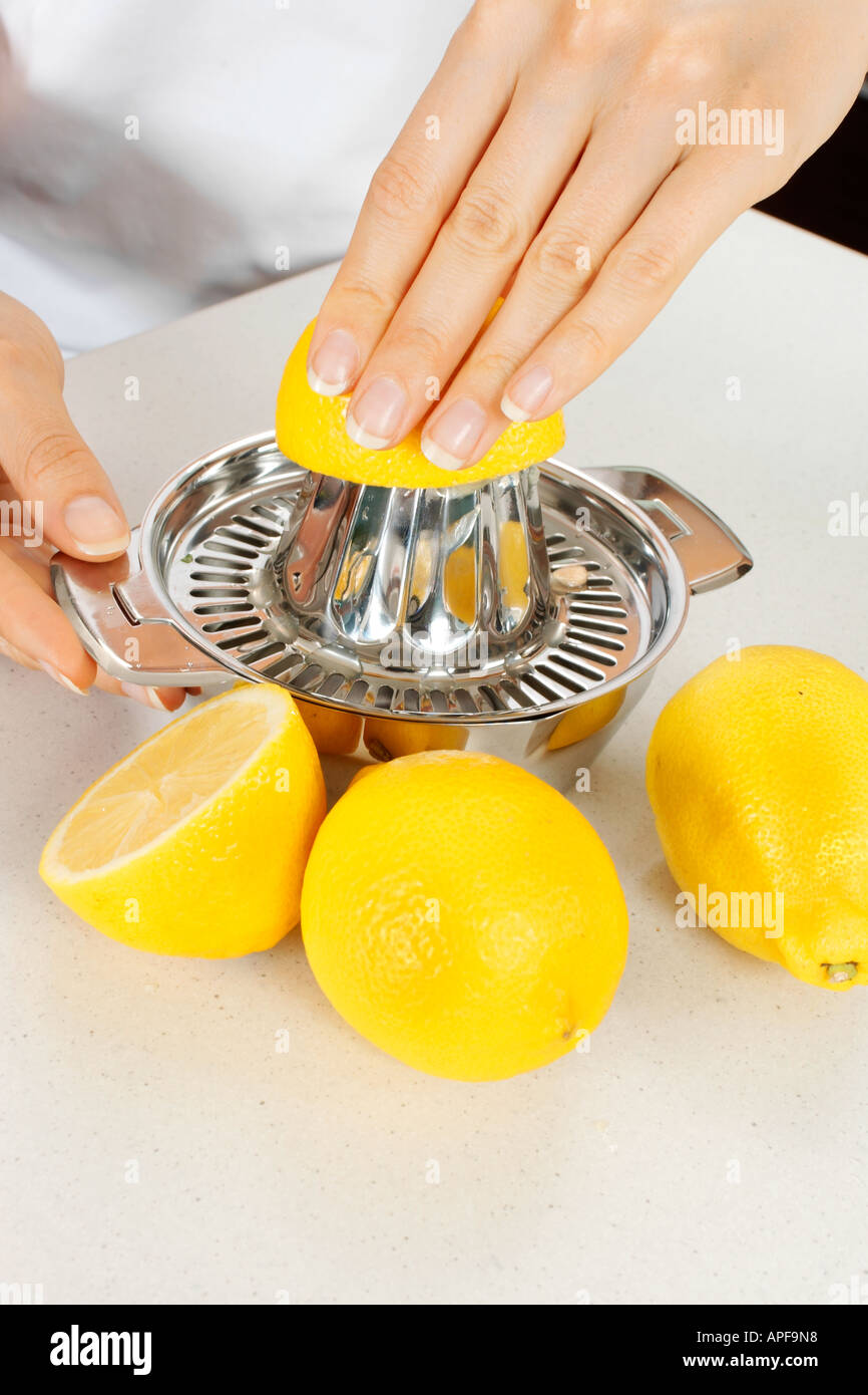 Squeezing the lemon hi-res stock photography and images - Alamy