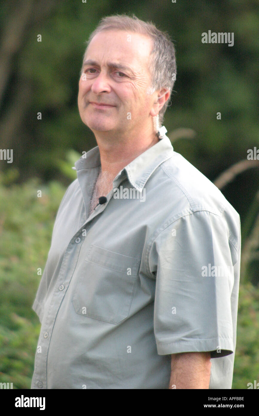 The dig for Roman remains at Groundwell Ridge Swindon by Tony Robinson ...