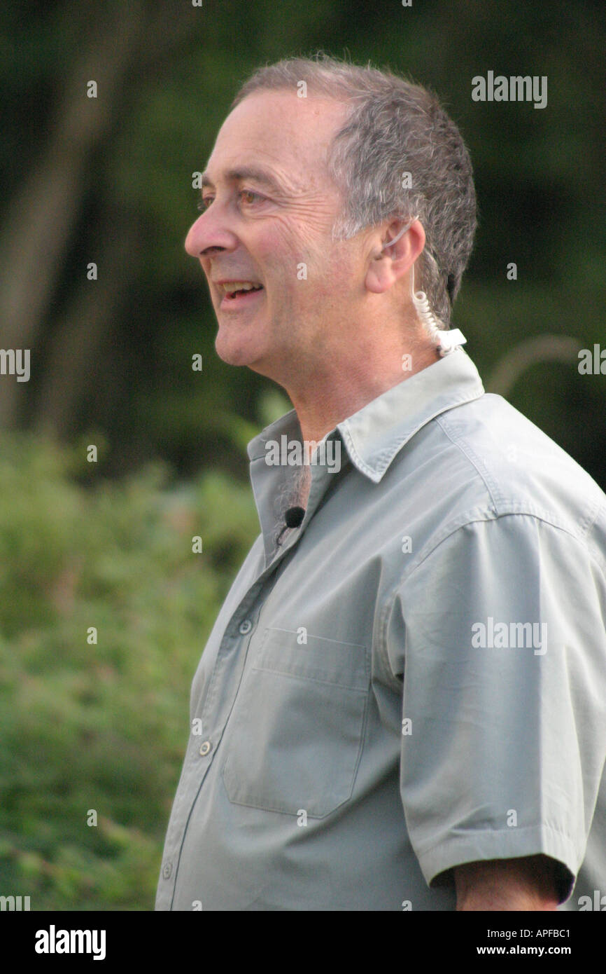 The dig for Roman remains at Groundwell Ridge Swindon by Tony Robinson ...