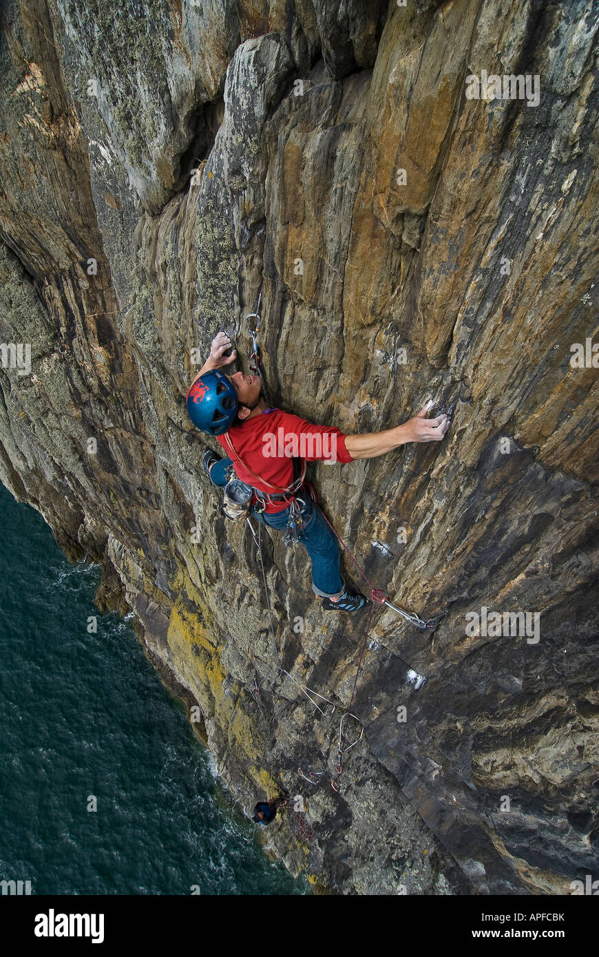 climber on the sea Cliffs of gogarth wales Stock Photo - Alamy