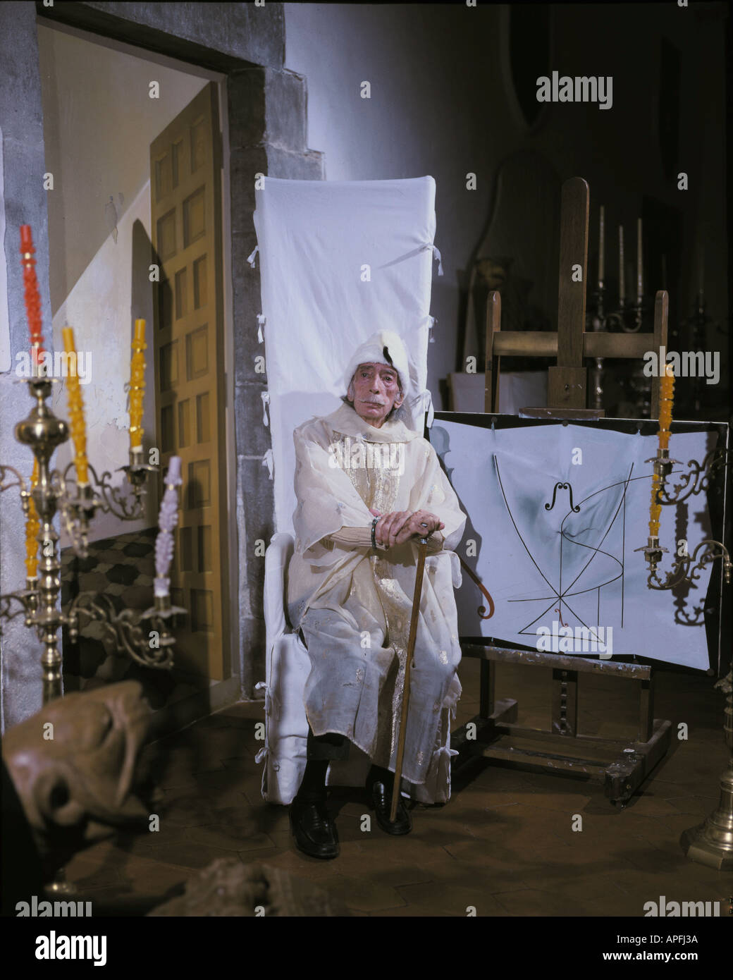 Dali standing by his painting Dovetail and Trompe l oeil Door Stock ...