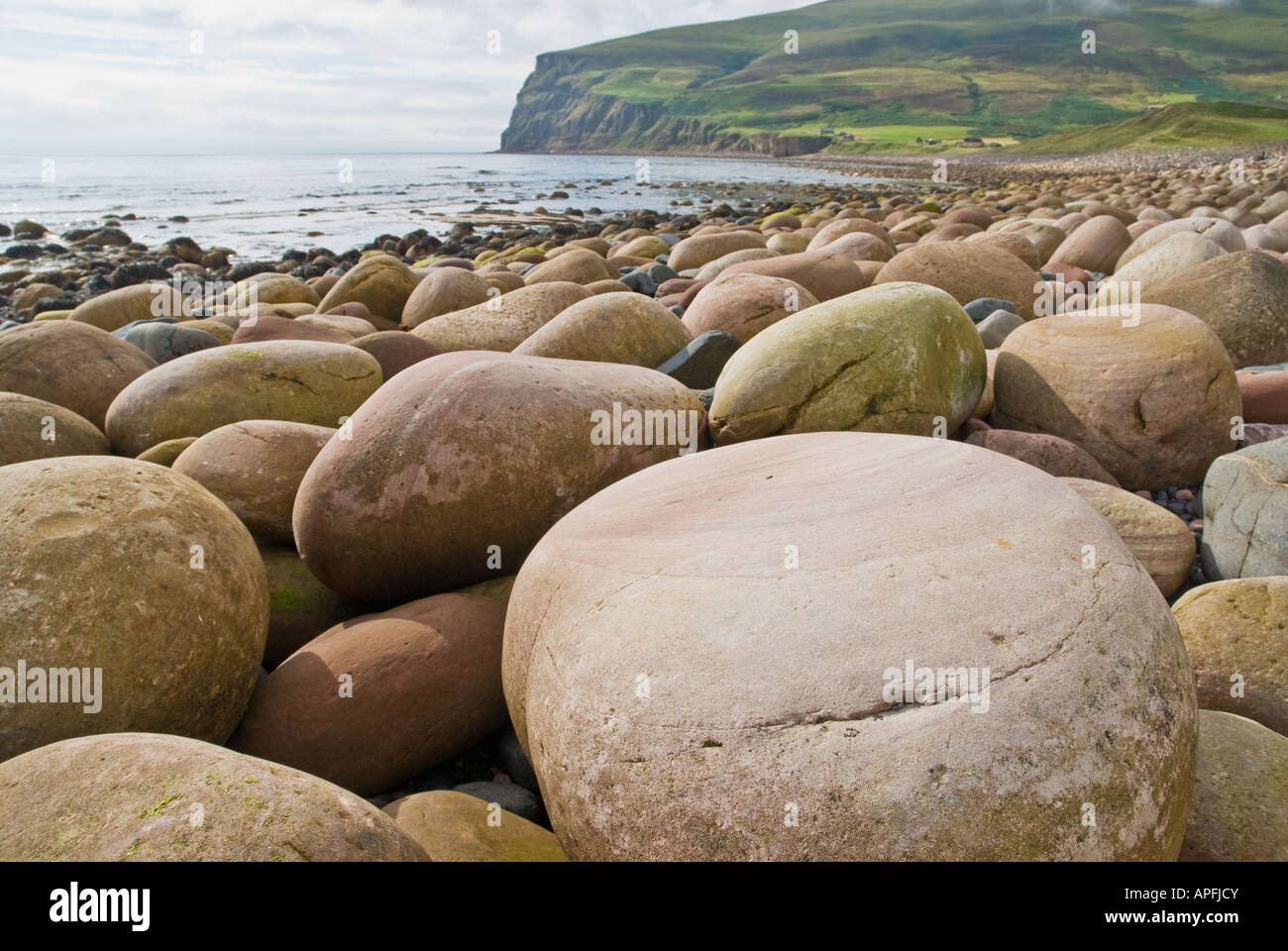 Rocky beach at Rackwick bay on the island of Hoy Orkney Scotland Stock ...