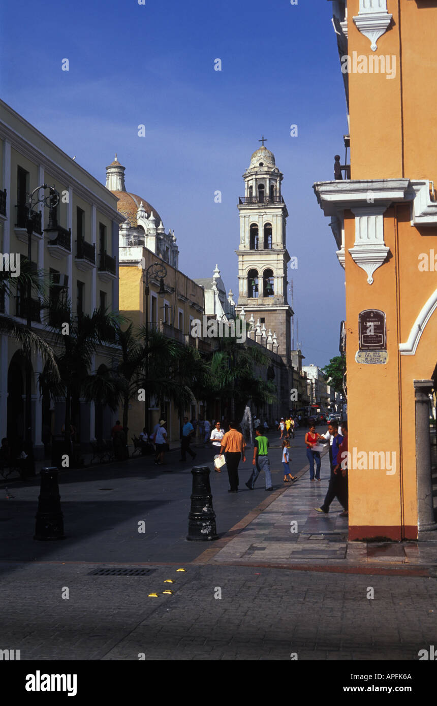 Street scene, Veracruz Mexico Stock Photo - Alamy