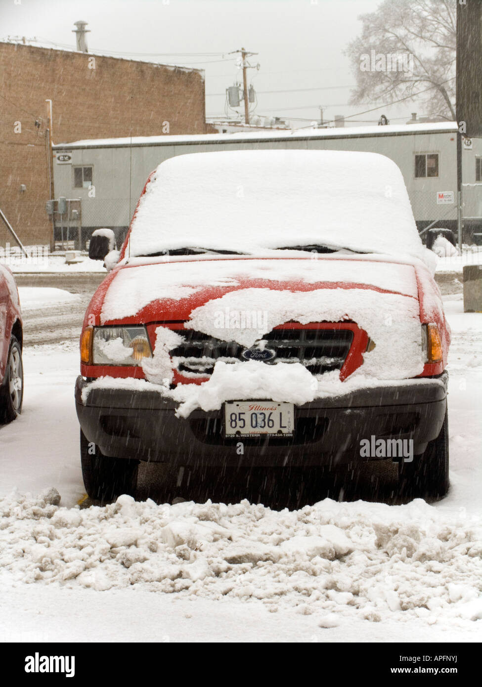 4wd parked in snow hi-res stock photography and images - Alamy