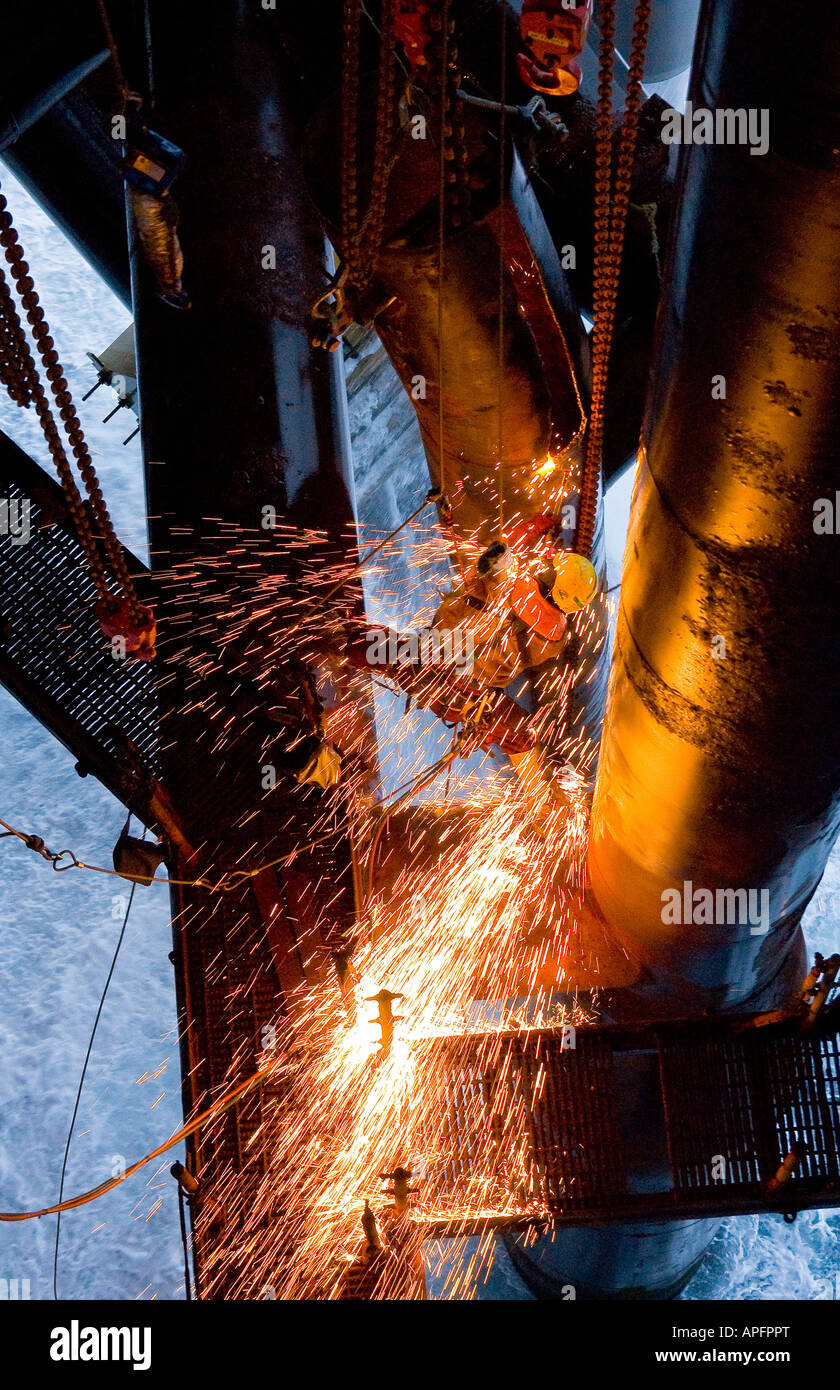 Industrial rope access hi-res stock photography and images - Alamy