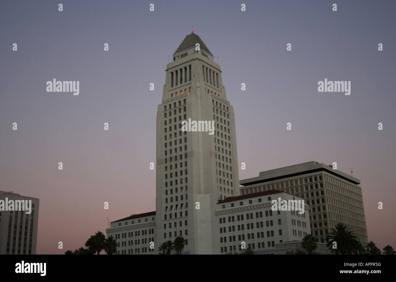 Los angeles skyline october 2007 hi-res stock photography and images ...