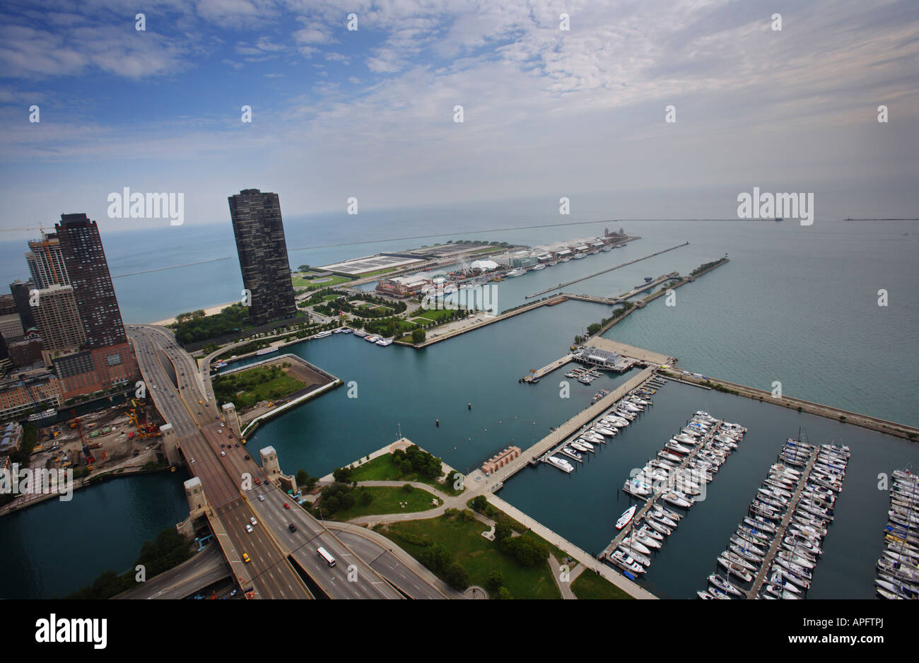 Chicago harbors hi-res stock photography and images - Alamy