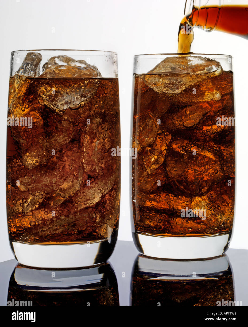 Pouring coca cola glass hi-res stock photography and images - Alamy