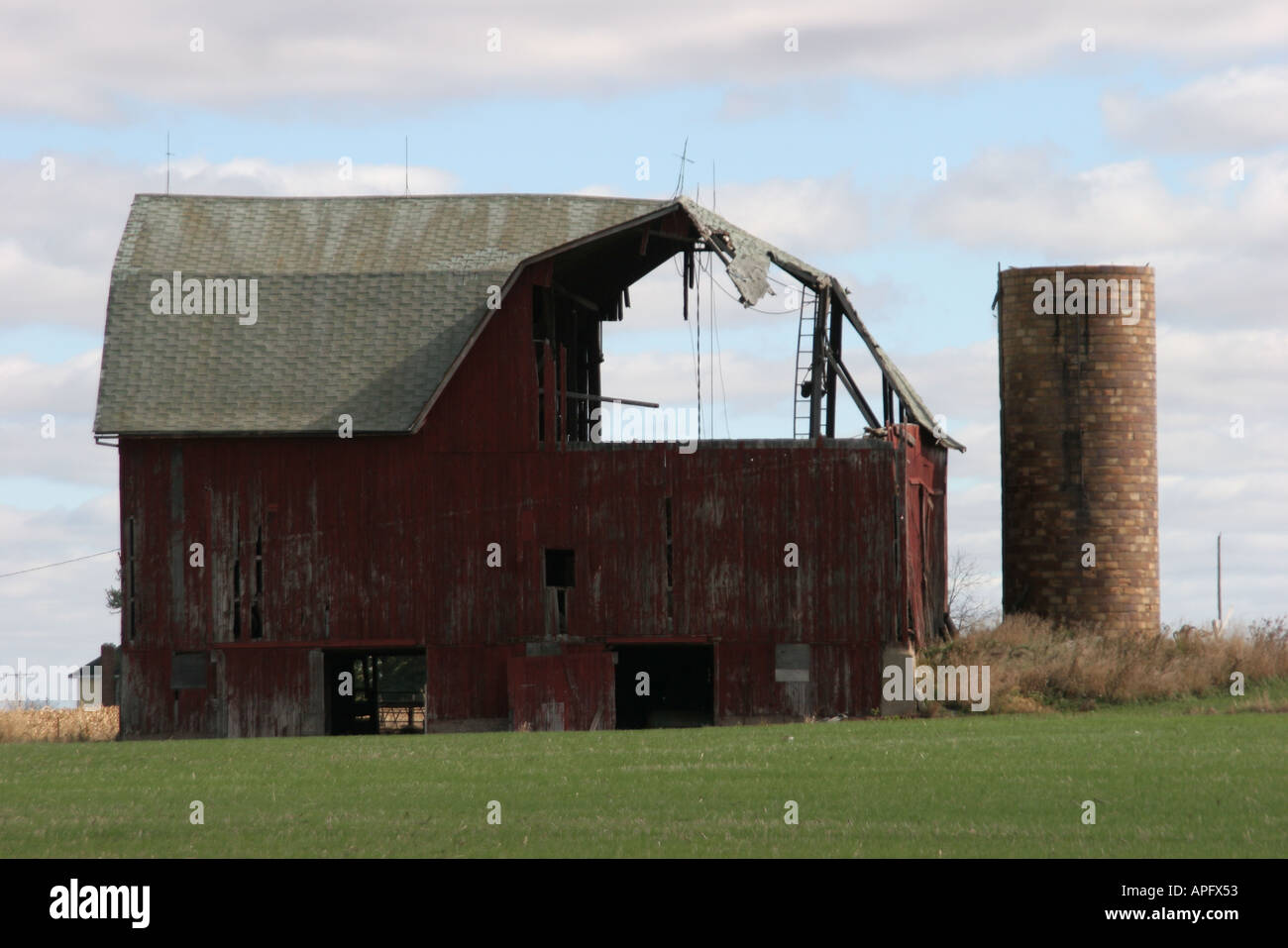 Michigan,MI,Mich,Upper Midwest,Woodland,damaged barn,agriculture,rural ...