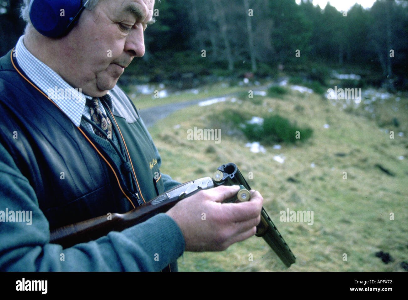 Clay pigeon hi-res stock photography and images - Alamy