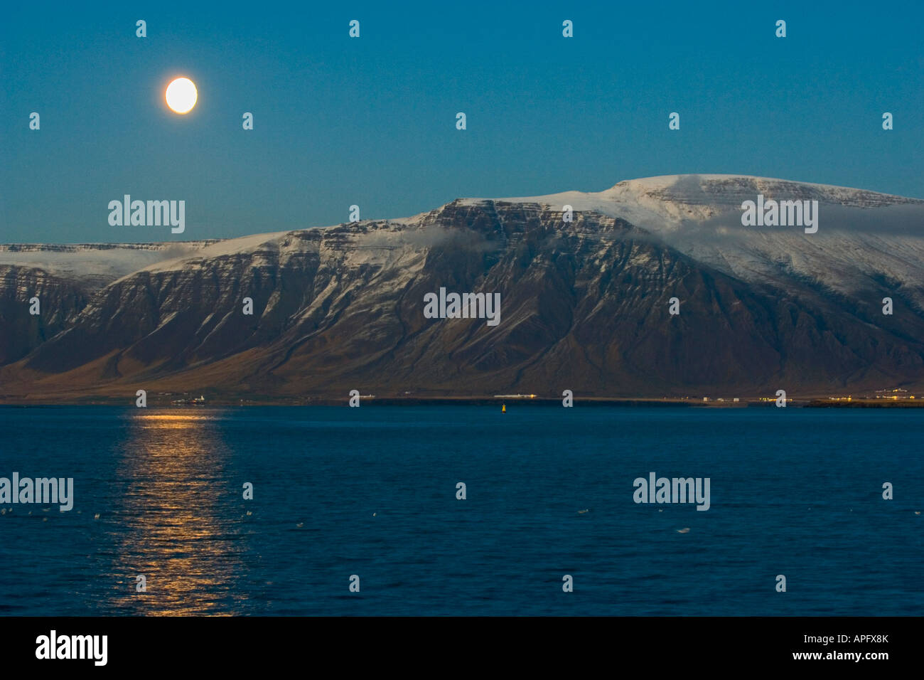 Iceland snow reykjavik mountain hi-res stock photography and images - Alamy