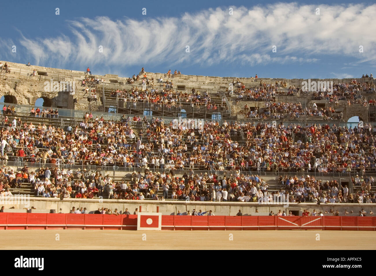 Roman amphitheatre crowd hi-res stock photography and images - Alamy