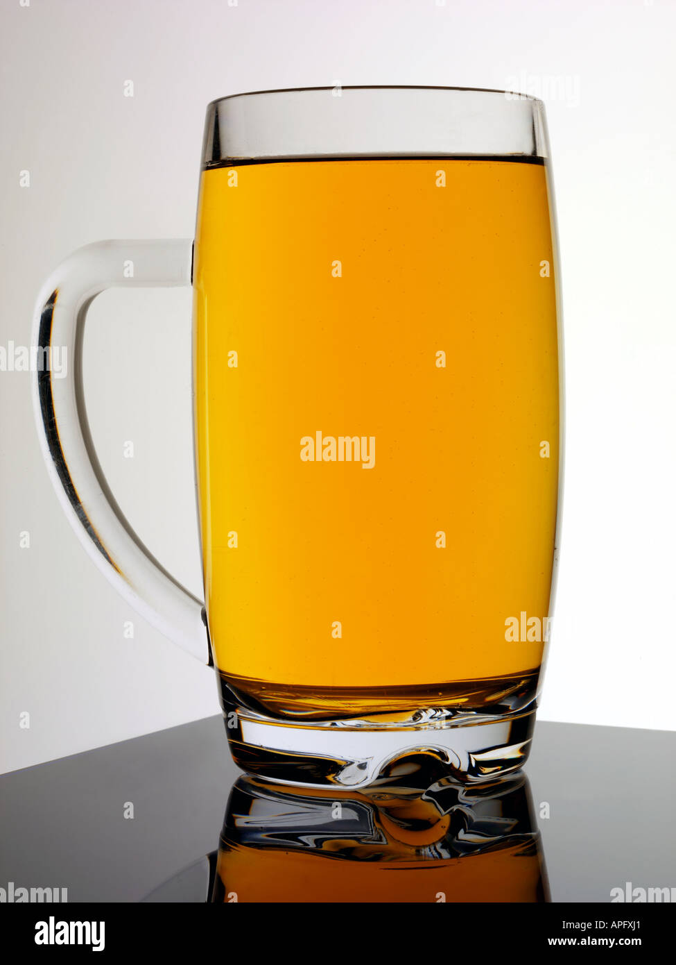 Hard cider bar hi-res stock photography and images - Alamy