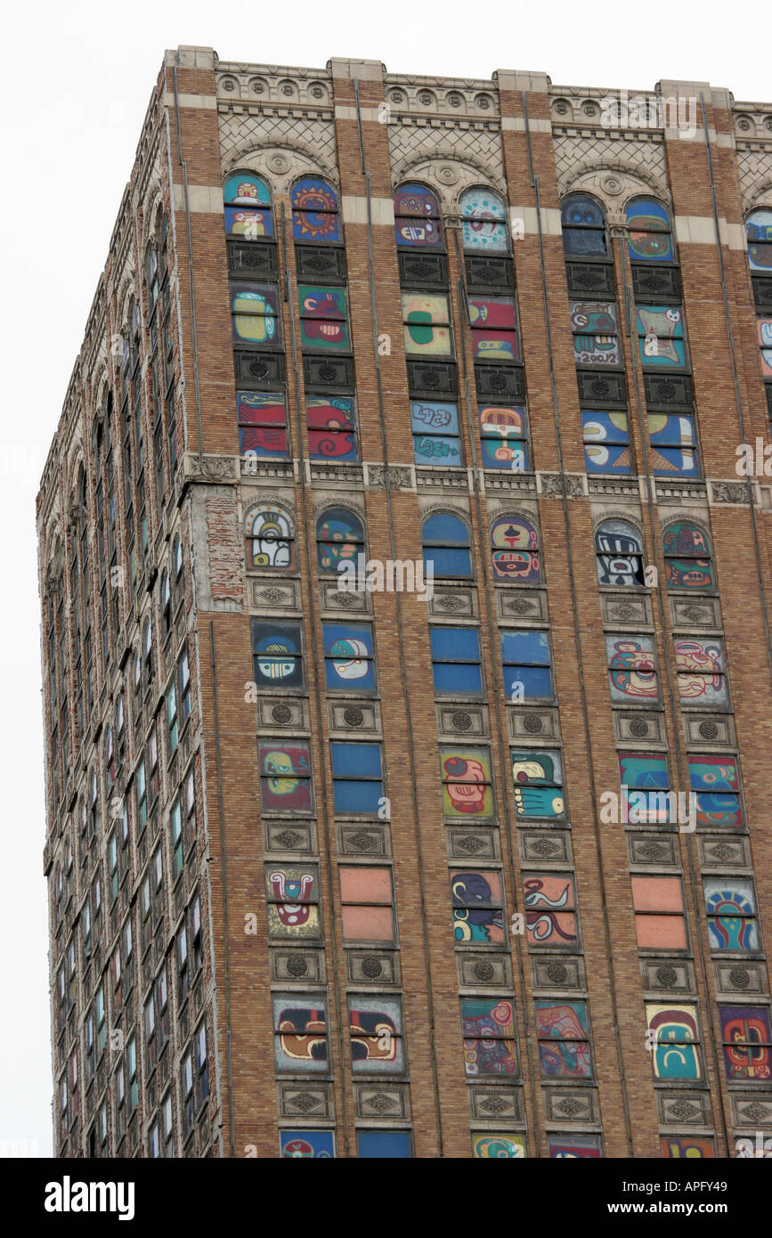 Detroit michigan building hi-res stock photography and images - Alamy