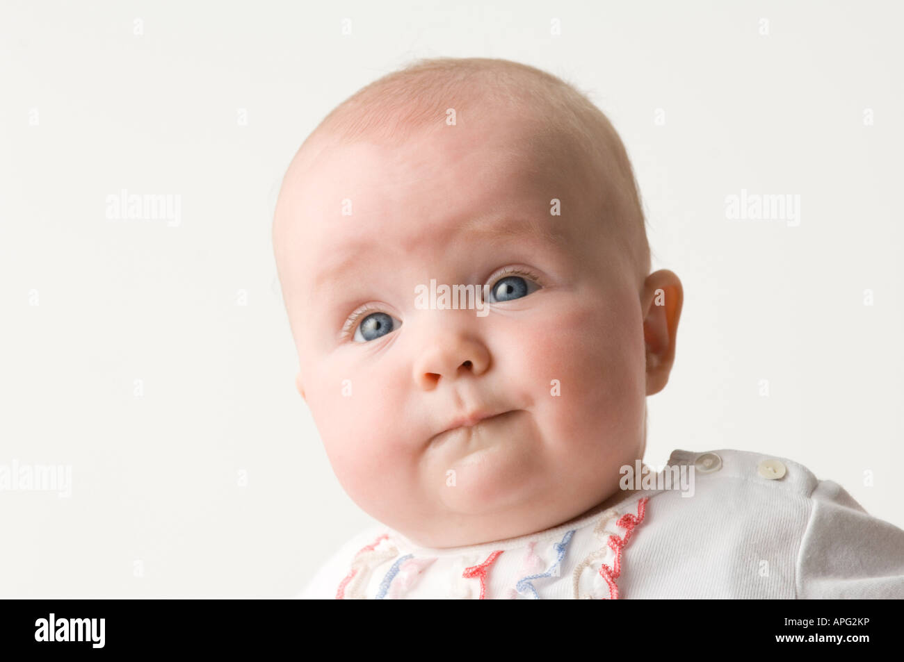 Bald head baby girl hi-res stock photography and images - Alamy
