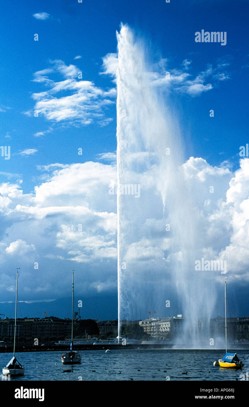 A fountain in Lake Geneva, Switzerland Stock Photo - Alamy
